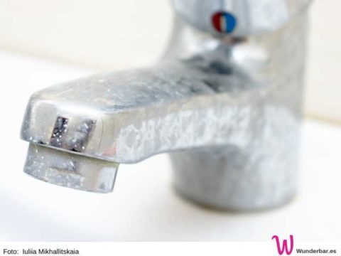 Kalk entfernen mit 2 Hausmitteln | Starken Kalk loswerden